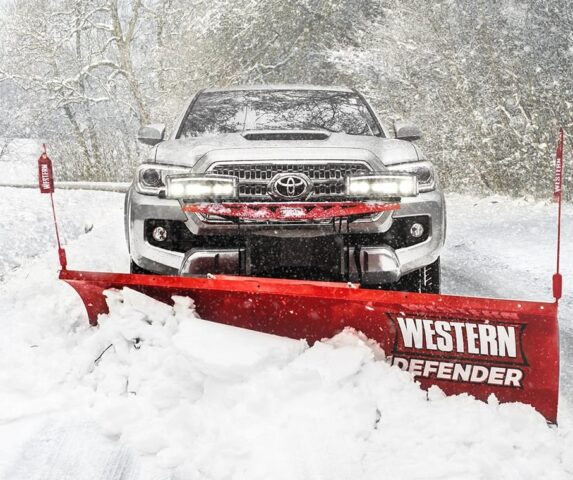 DEFENDER™ Straight Blade Snowplow | WESTERN®