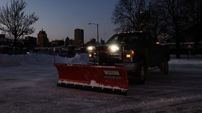 NIGHTHAWK™ LED Plow Headlights | WESTERN®