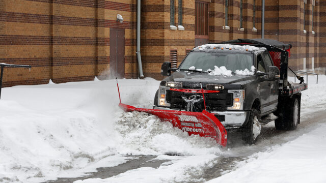 WIDE-OUT™ & XL | Adjustable Winged Snow Plows | WESTERN®