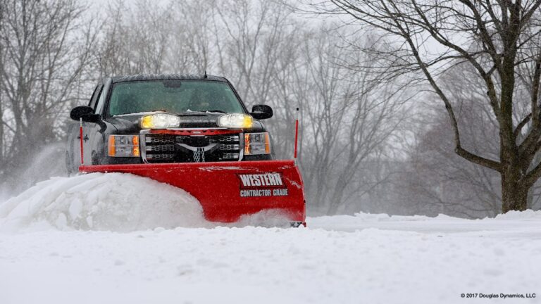 PRO PLUS® Heavy-Duty Commercial Snow Plow | WESTERN®