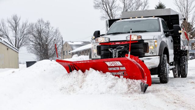 WIDE-OUT™ & XL | Adjustable Winged Snow Plows | WESTERN®