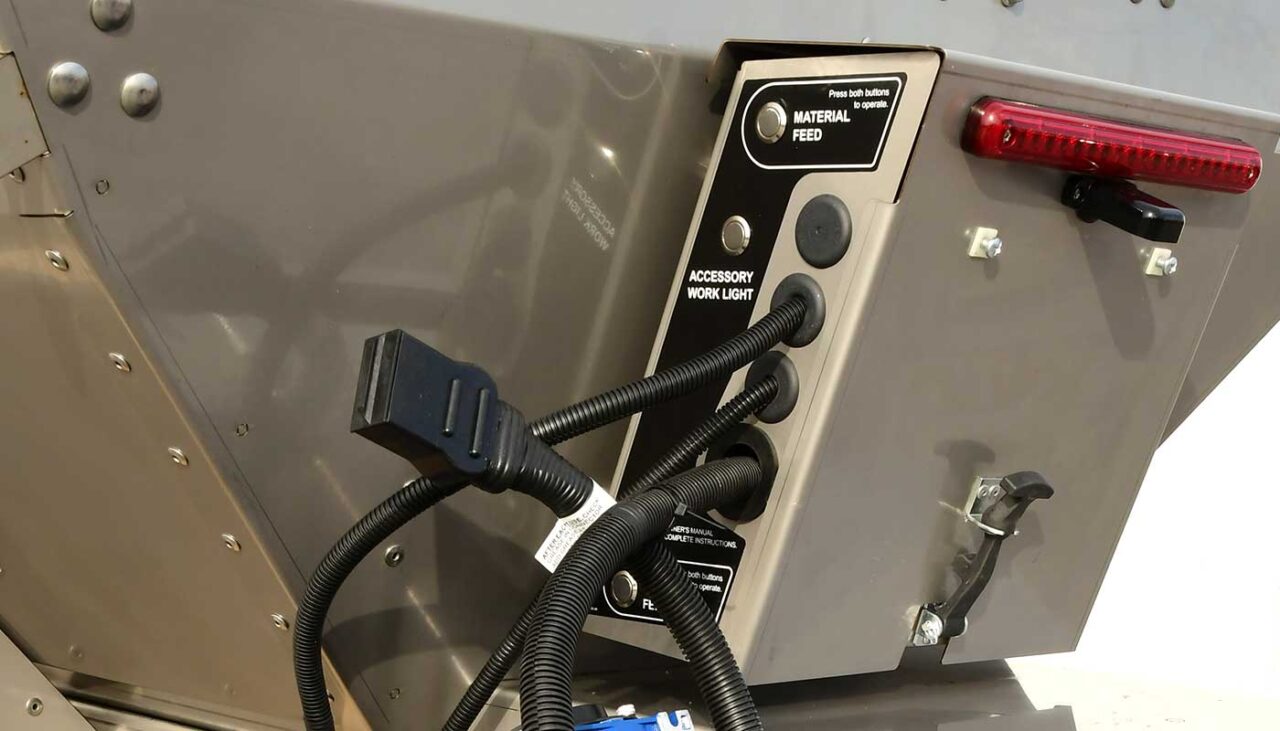 WESTERN® Spreader, MARAUDER™, Stainless Steel Hopper Spreader – NEW ...