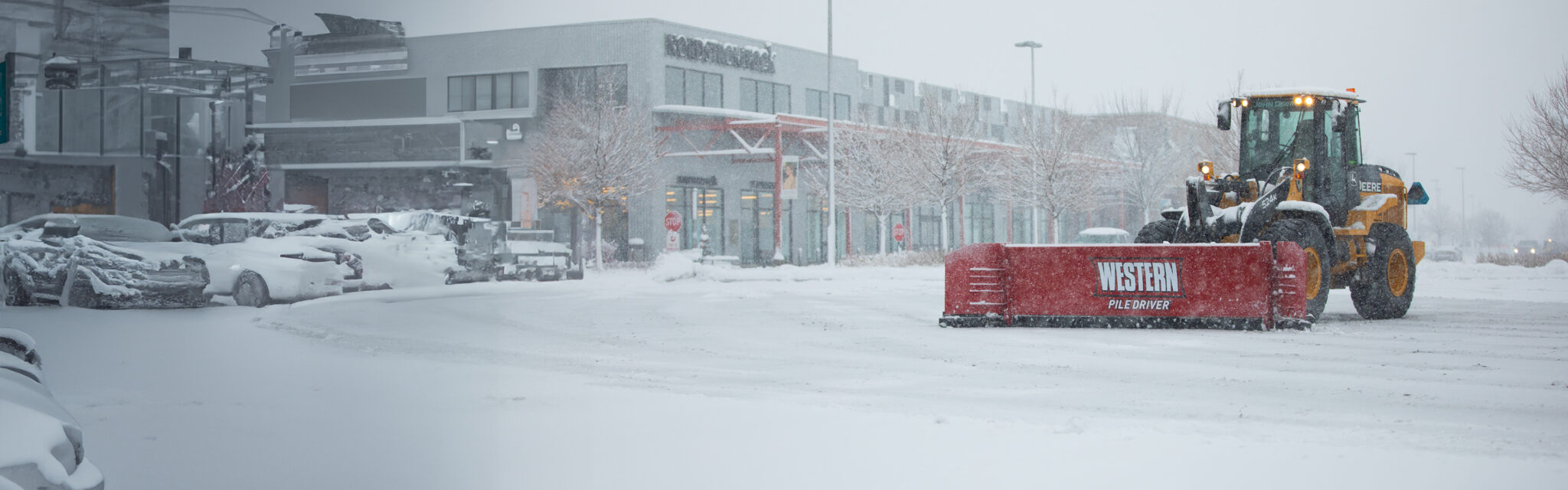 Wheel Loader & Backhoe Pushers for Snowplowing | WESTERN®