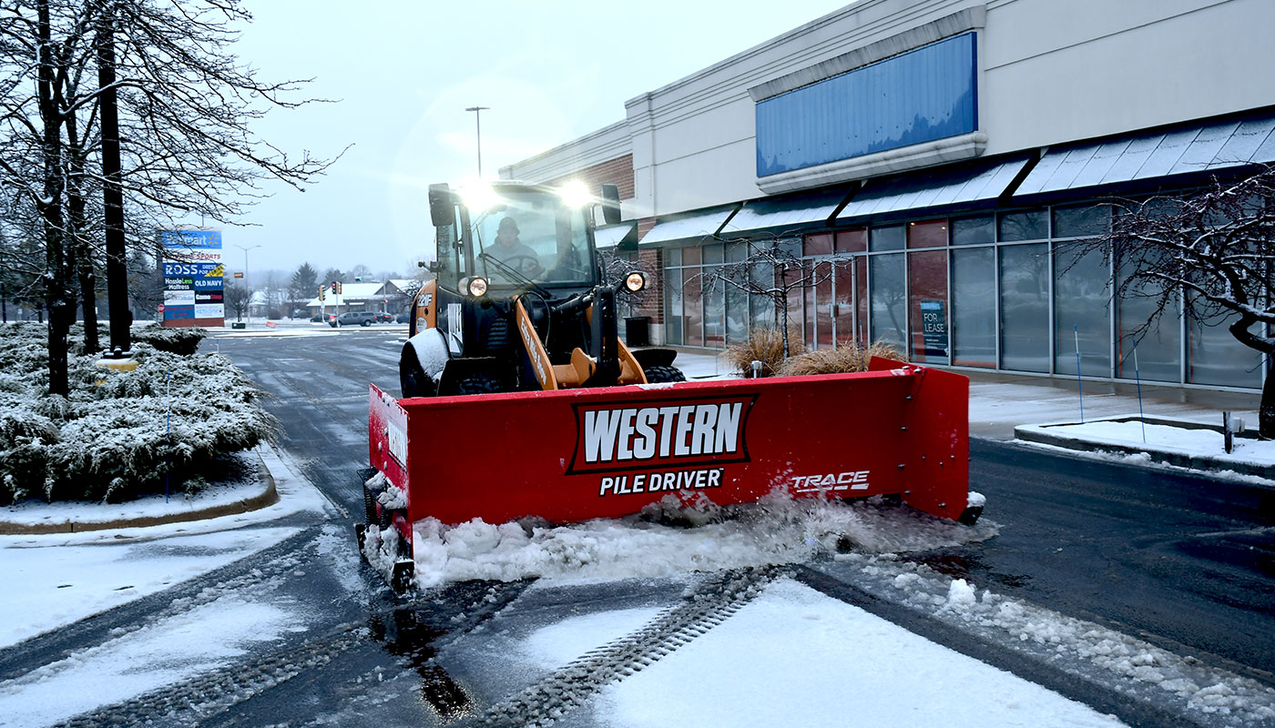 PILE DRIVER™ With TRACE Edge | Pusher Plow | WESTERN